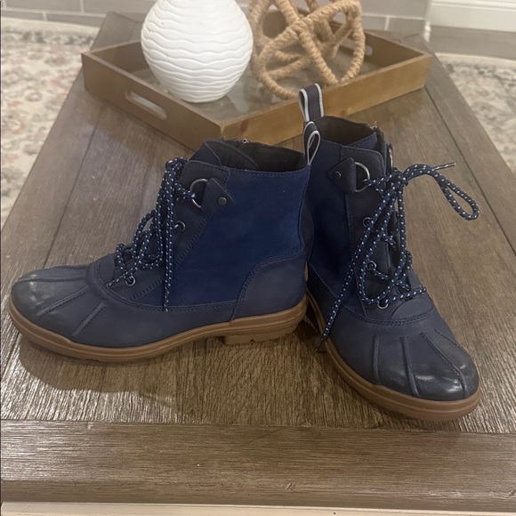 UGG | Shoes | Ugg Dark Blue Duck Boots With Tan Soles | Poshmark